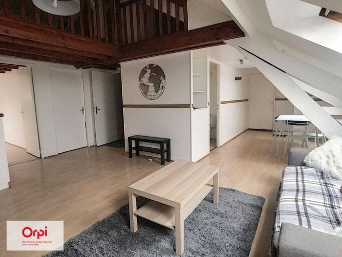Dienat-Forges, Montluçon : Appartement 3 pièces à louer