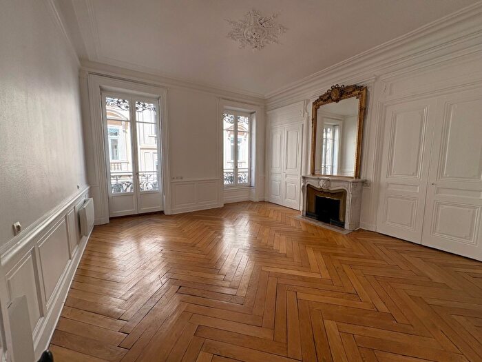 Appartement à louer - Lyon e , Bellecour, Carnot - 3 pièces - 2 chambres