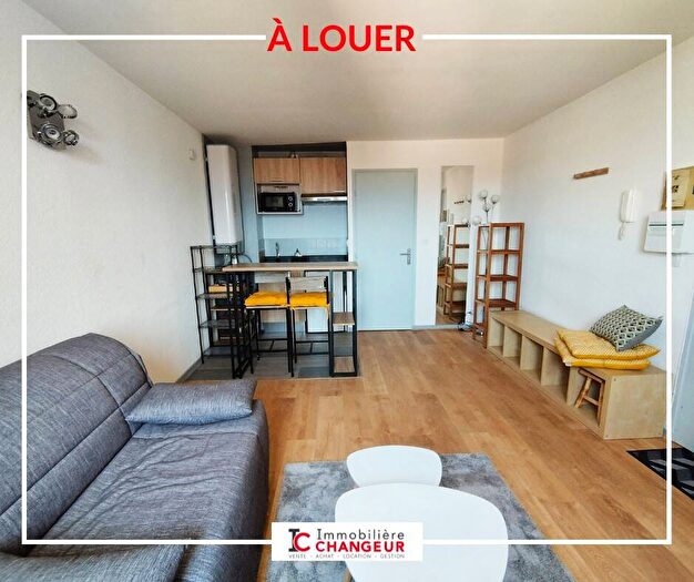 Appartement à louer - Centre Ville Est, Voiron - 1 pièce