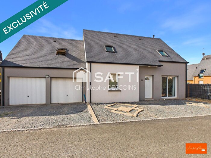 Maison 8 pièces à Aron, à vendre