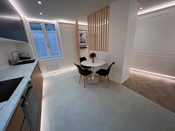 Appartement à louer - Centre Ville-Charles III, Nancy - 3 pièces - 2 chambres