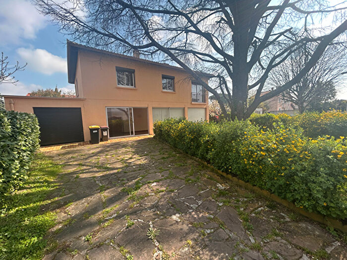 Maison à vendre - Villeneuve-Tolosane - 6 pièces - 4 chambres