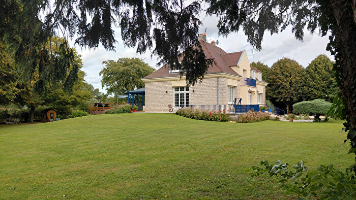 Maison à vendre - Auneau - 11 pièces - 6 chambres