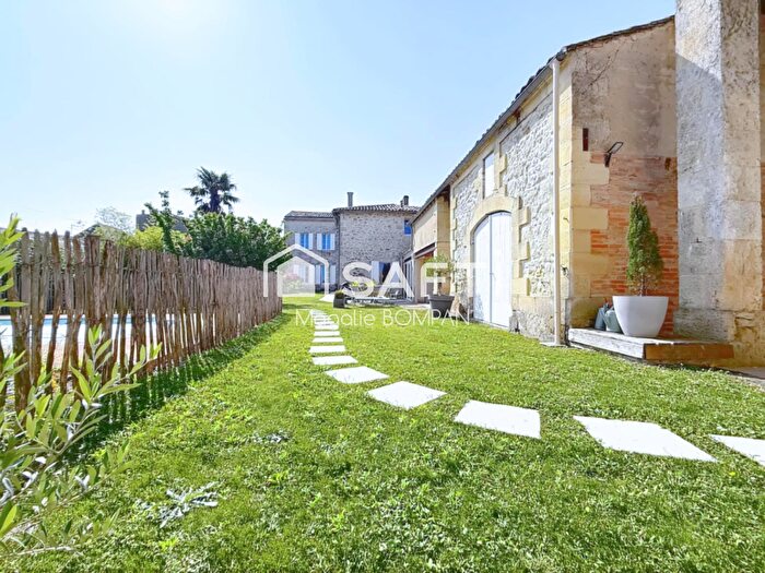 Maison à vendre - Saint-Yzans-de-Médoc - 12 pièces - 7 chambres