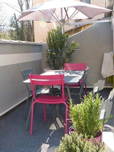 Appartement à louer - Aix-en-Provence - 2 pièces - 1 chambre