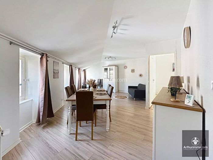 Appartement 3 pièces à Centre Ville, Le Coteau, à louer