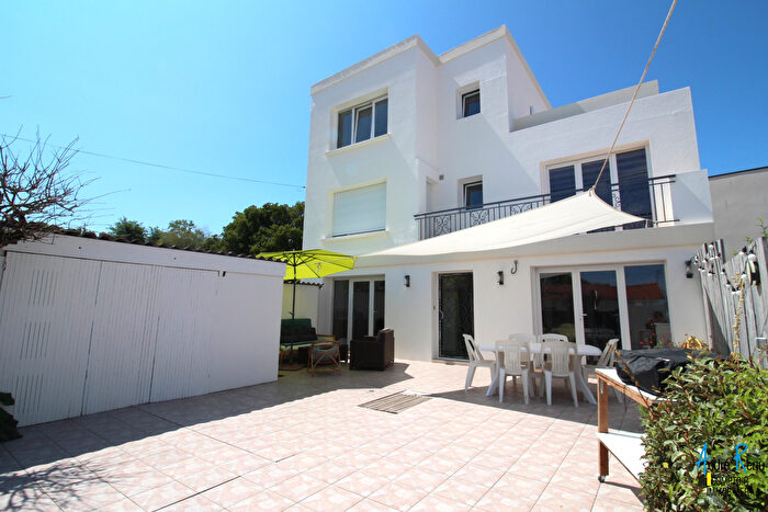 Saint-Georges-de-Didonne, Vallières : Maison 8 pièces à vendre