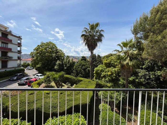 Arenas, Nice : Appartement 4 pièces à louer