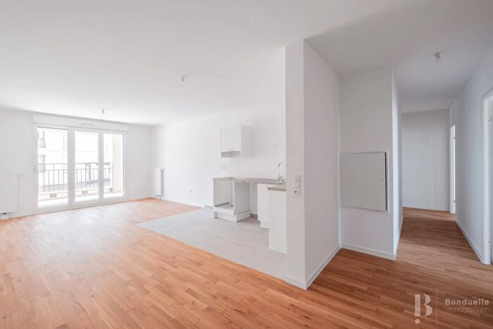 Appartement à louer - Saint-Cyr-lécole, Hôtel de ville - 5 pièces - 4 chambres