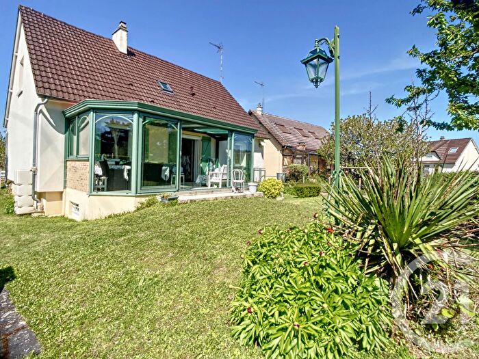 Maison 5 pièces à louer - Chartres, Centre-ville