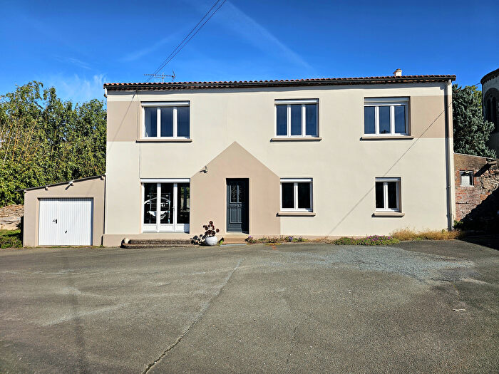 Maison 5 pièces à vendre - Saint-Germain-sur-Moine