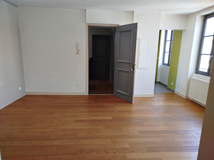 Appartement à vendre - Montauban, Centre-ville - 2 pièces - 1 chambre