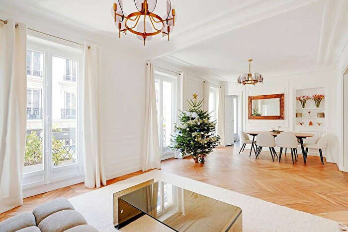 Appartement 7 pièces à louer - Europe, Paris 8ème arrondissement
