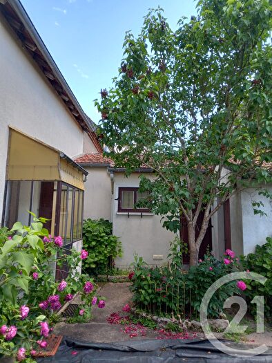 Maison à vendre - Saint-Pierre-le-Moûtier - 3 pièces - 2 chambres