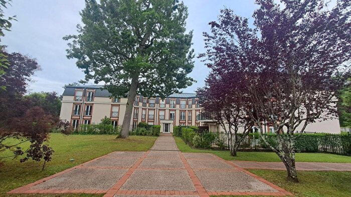 Ville Sud Ouest, Fontainebleau : Appartement 3 pièces à louer