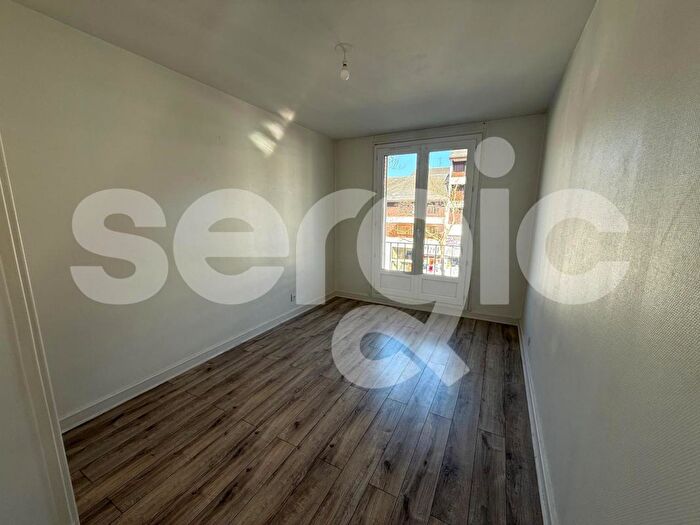 Appartement à louer - Reims, Barbâtre - 5 pièces - 3 chambres