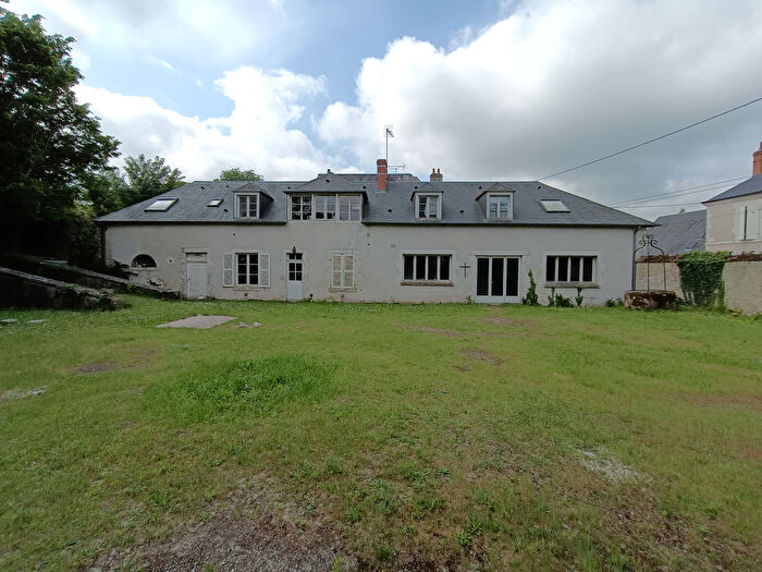 Maison à vendre - Meung-sur-Loire - 9 pièces - 4 chambres