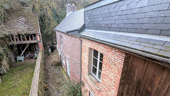 Maison à vendre - Quillebeuf-sur-Seine - 9 pièces - 5 chambres