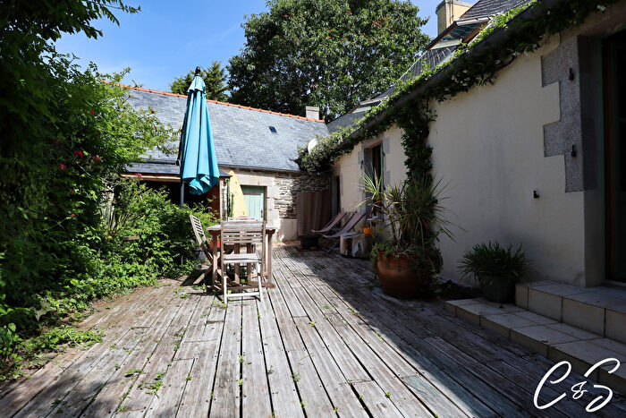 Maison 6 pièces à Tréogat, à vendre
