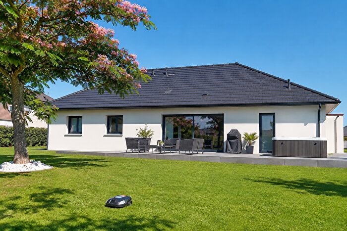 Maison 6 pièces à Fresnay-le-Long, à vendre