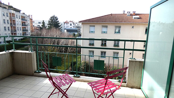 Appartement à louer - Lyon e , Sans Souci, Dauphiné - 3 pièces - 2 chambres