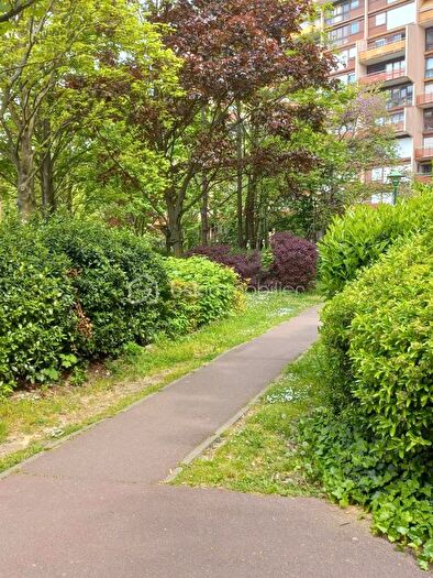 Appartement à vendre - Sevran, Centre-ville, Perrin - 4 pièces - 3 chambres