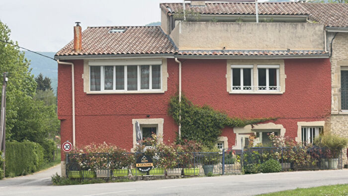 Maison à vendre - Combovin - 6 pièces - 3 chambres