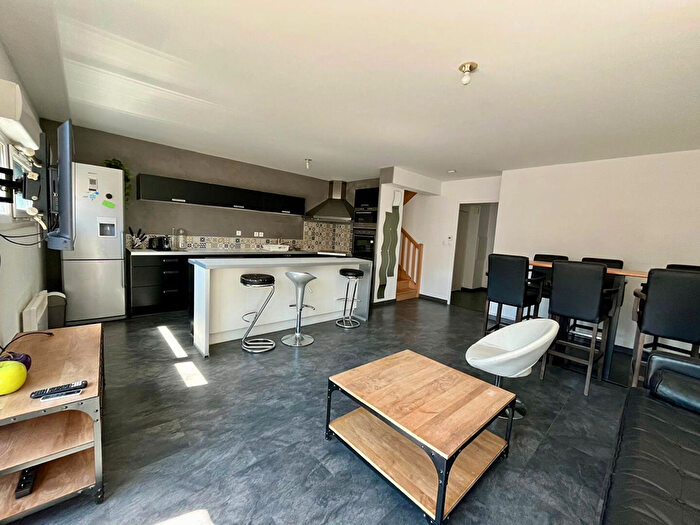 Appartement 4 pièces à Lille, Lille-Sud, à louer