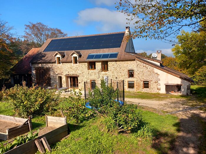 Maison à vendre - Mont-Saint-Vincent - 11 pièces - 6 chambres