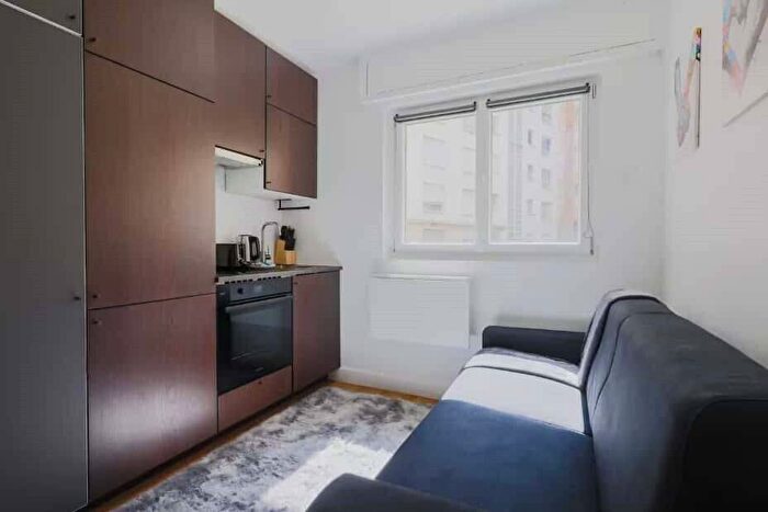 Appartement à louer - Pereire-Malesherbes, Paris ème arrondissement - 1 pièce