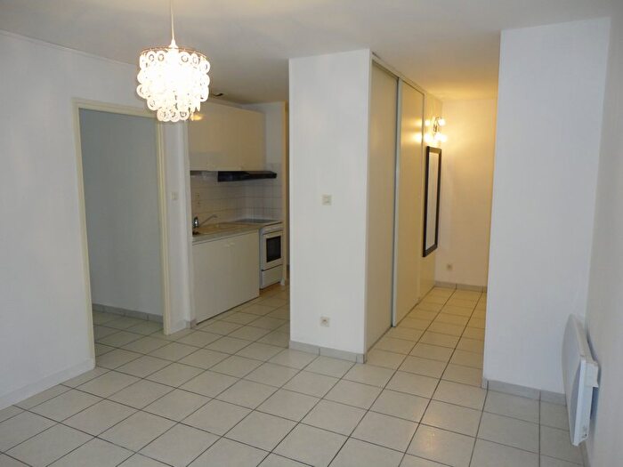 Appartement à louer - Challans, Centre-ville - 2 pièces - 1 chambre