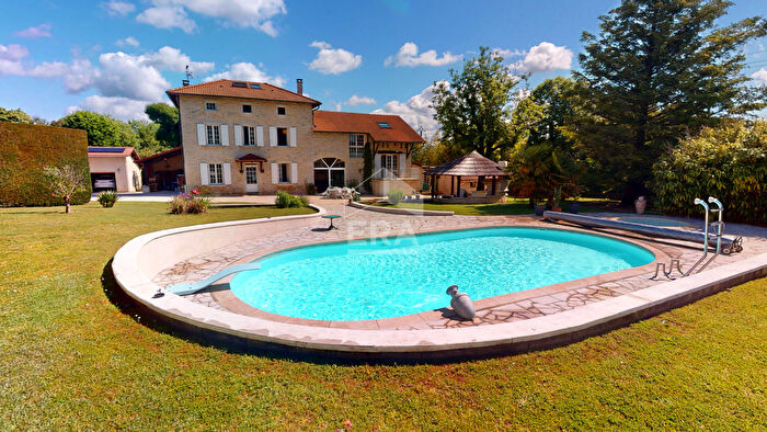 Saint-Baudille-de-la-Tour - Maison 8 pièces à vendre