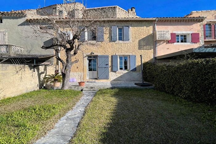 Maison à vendre - Saint-Mitre-les-Remparts - 4 pièces - 3 chambres