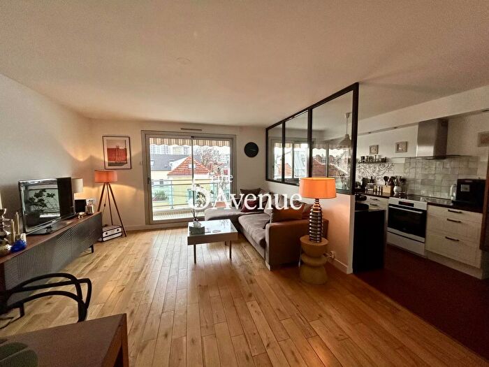 Appartement à vendre - Saint-Maur-des-Fossés, Adamville - 3 pièces - 2 chambres