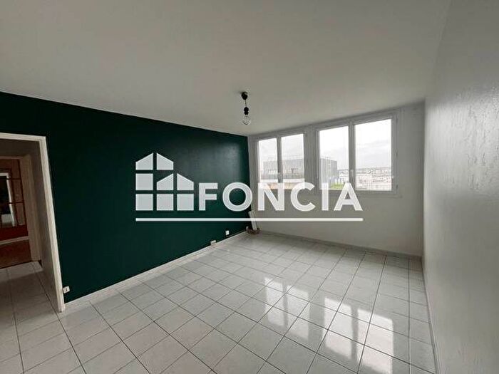 Appartement à louer - Quatres Cités-Simonettes-République, Champigny-sur-Marne - 3 pièces - 2 chambres