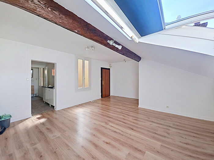 Bourg-en-Bresse, Centre, Brou, Baudières - Appartement 1 pièce à louer