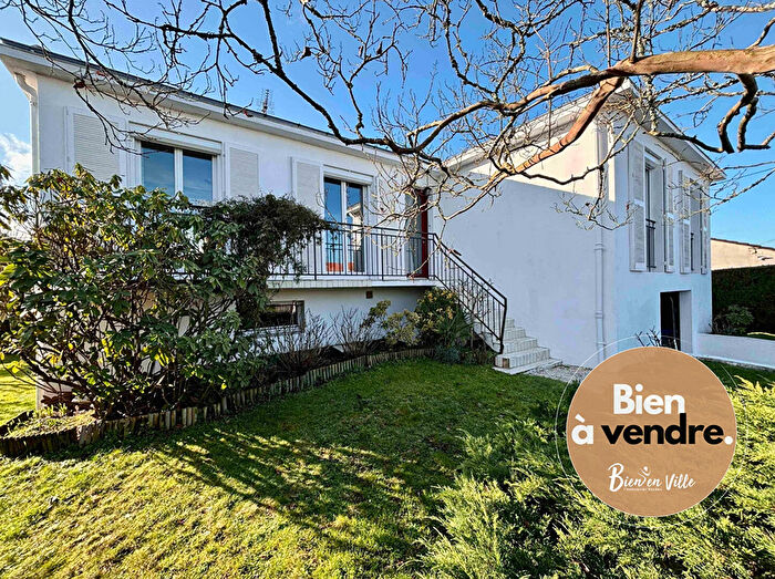 Maison à vendre - Rezé, La Houssais - 7 pièces - 5 chambres