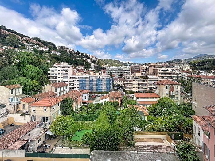 Nice, Saint-Sylvestre : Appartement 3 pièces à vendre