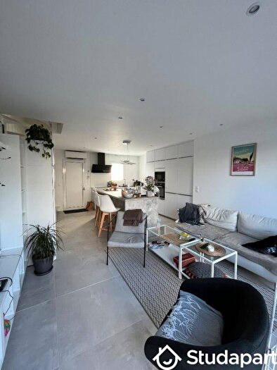 Appartement à louer - Peylanne, Talence - 1 pièce - 1 chambre