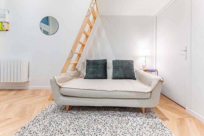 Appartement 1 pièce à République-Saint Ambroise, Paris 11ème arrondissement, à louer