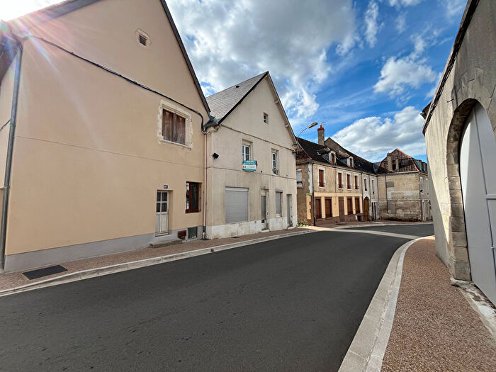 Pouilly-sur-Loire : Maison 8 pièces à vendre