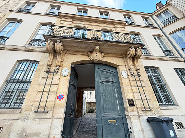 Appartement à louer - Versailles, Notre Dame - 1 pièce