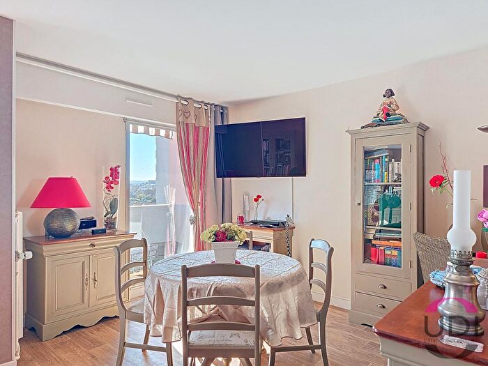 Appartement à vendre - Montluçon, Bien Assis, Fours à Chaux - 5 pièces - 4 chambres