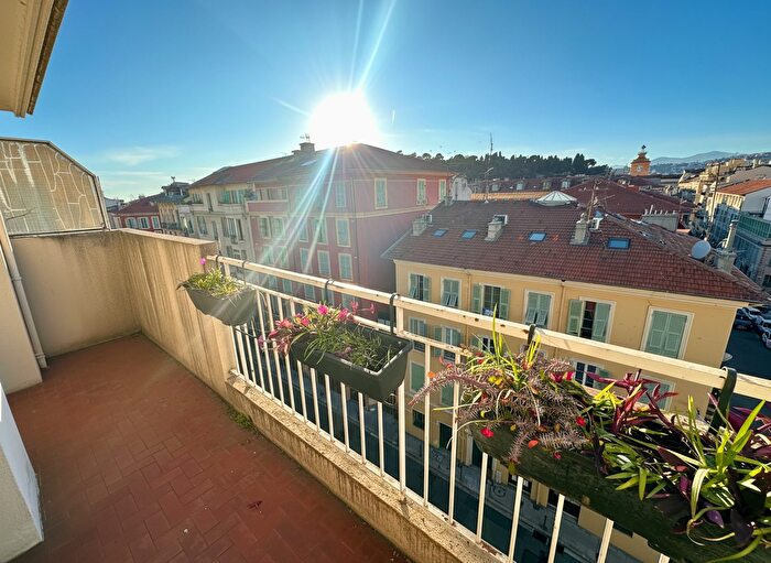 Appartement à vendre - Nice - 3 pièces - 2 chambres