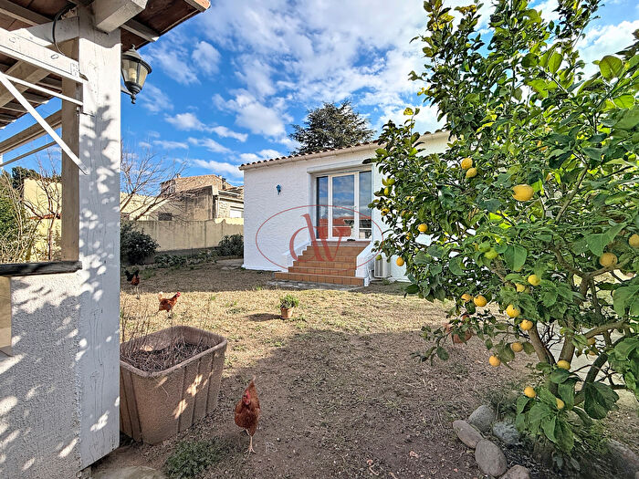 Maison à vendre - Villelongue-dels-Monts - 5 pièces - 3 chambres