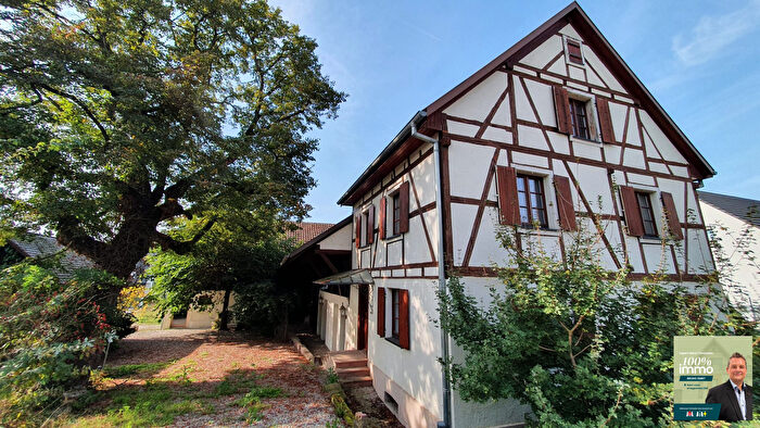 Maison à vendre - Bartenheim - 8 pièces - 5 chambres