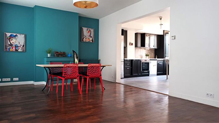 Orléans, Saint-Vincent, Pasteur : Maison 8 pièces à vendre