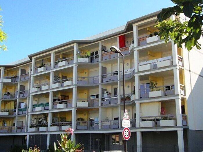 LIsle-sur-la-Sorgue - Appartement 3 pièces à louer