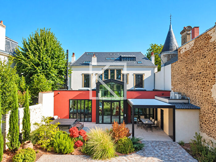 Le Mans : Maison 11 pièces à vendre