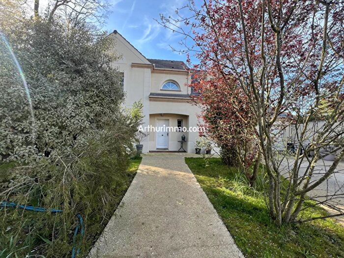 Maison à vendre - Sucy-en-Brie, Bruyères - 7 pièces - 4 chambres